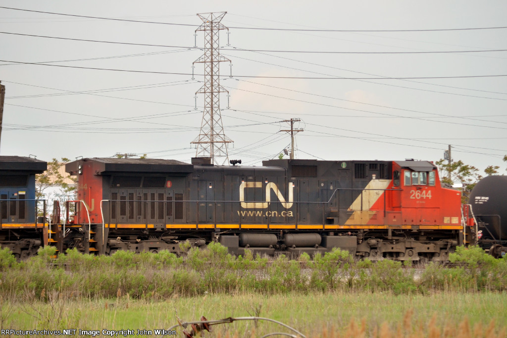 CN 2644